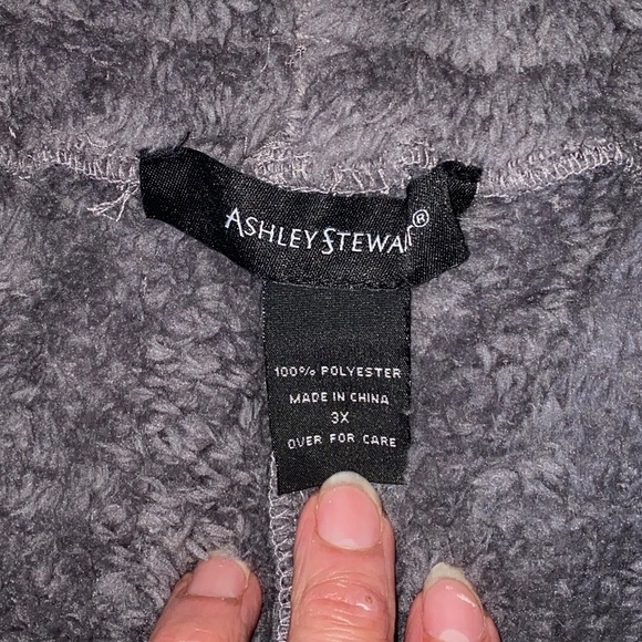 Ashley Stewart | Intimates & Sleepwear | Ashley Stewart Grey 3x Plush ...
